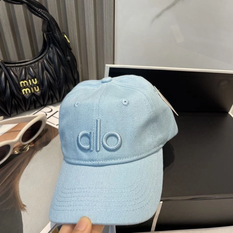 Top match Alo Caps