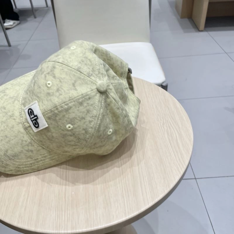 Accurate model Alo Caps