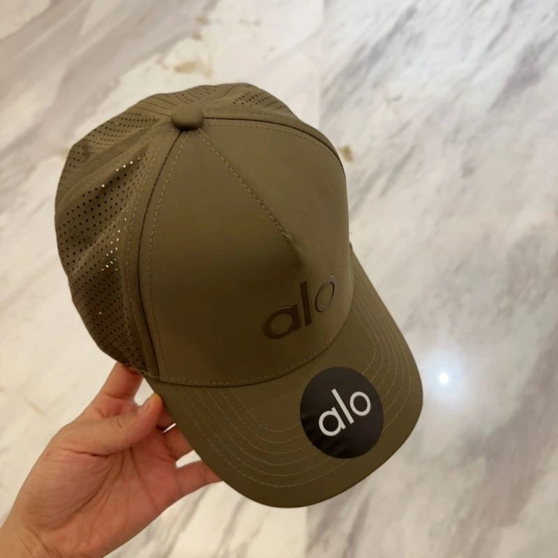Accurate model Alo Caps