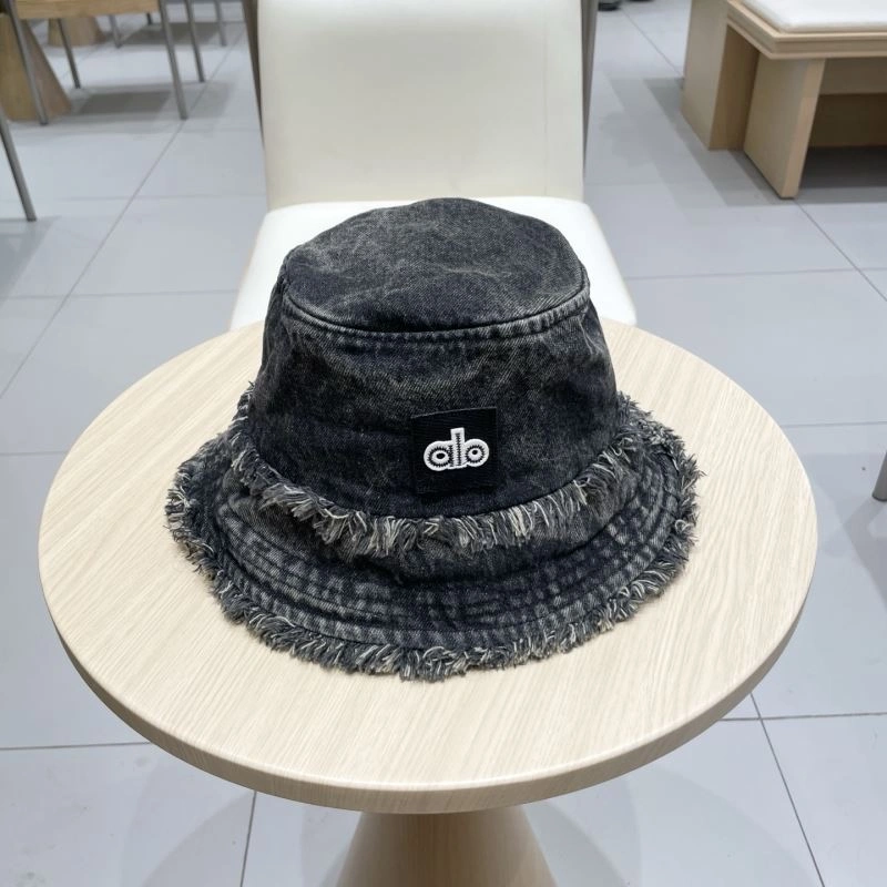 Alo Caps