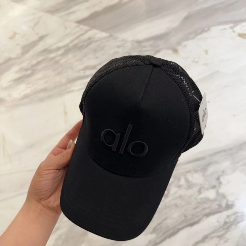 Exact replica Alo Caps