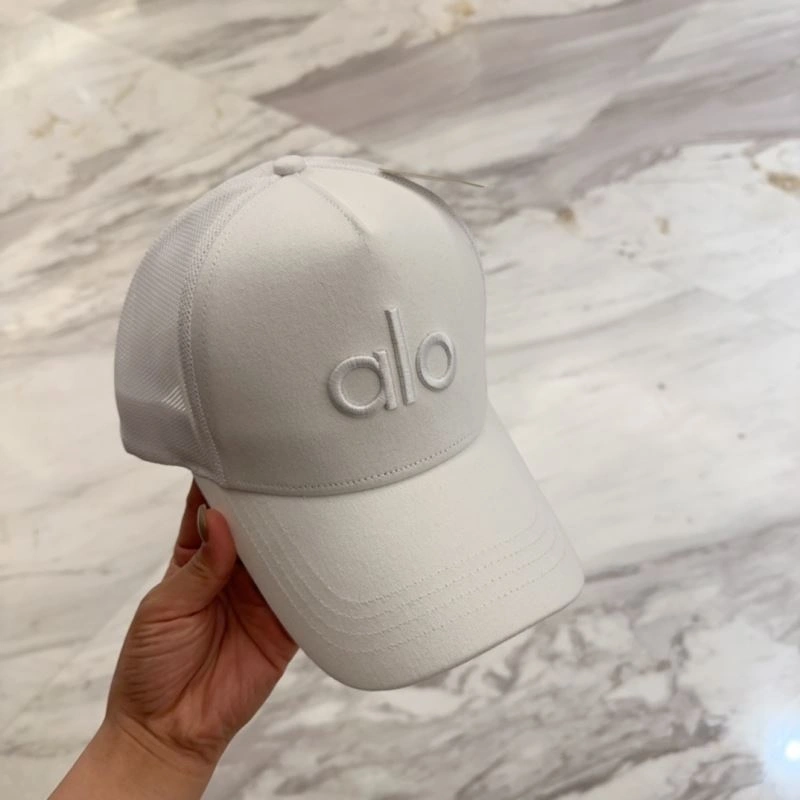 Top match Alo Caps