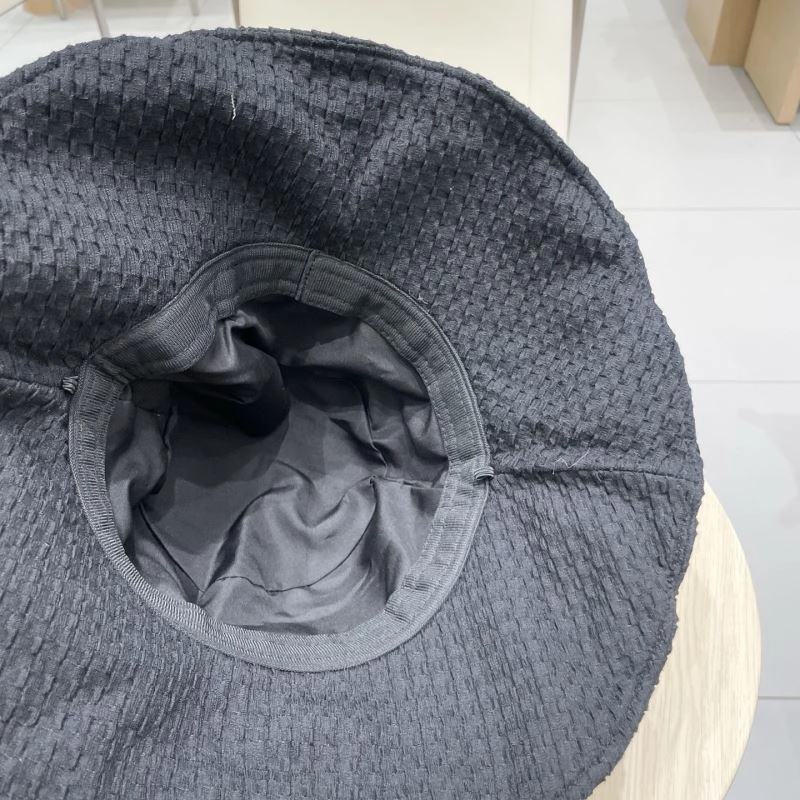 Budget-friendly Alo Caps