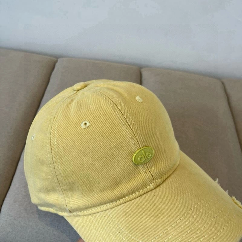 Top match Alo Caps