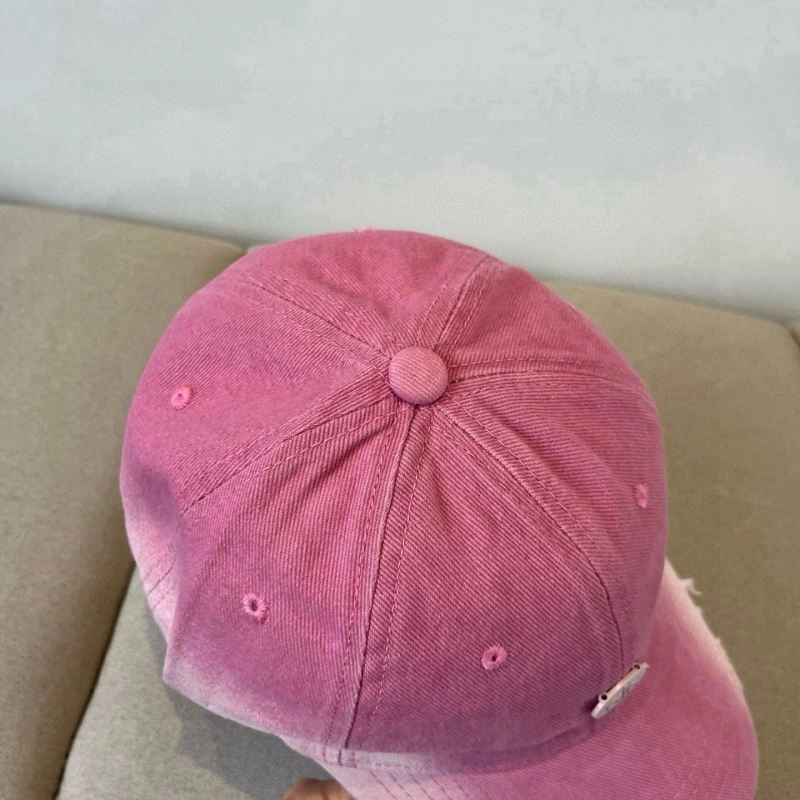 Exact replica Alo Caps