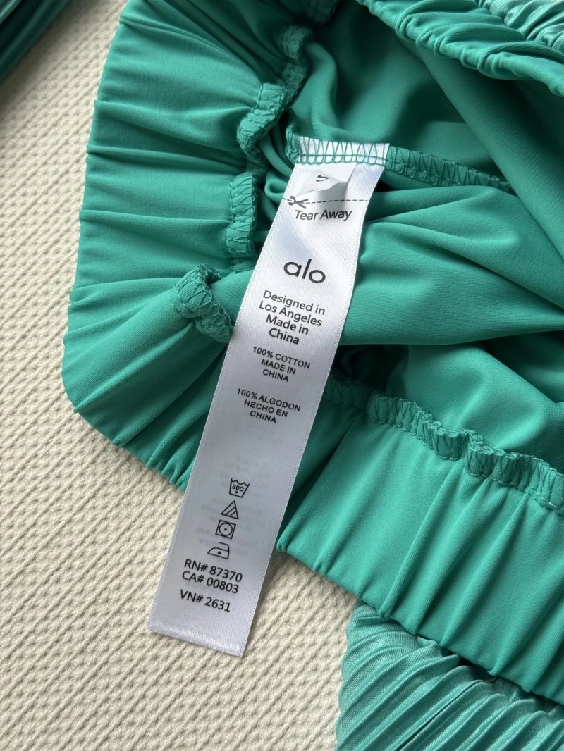 High fidelity Alo Dress Suits