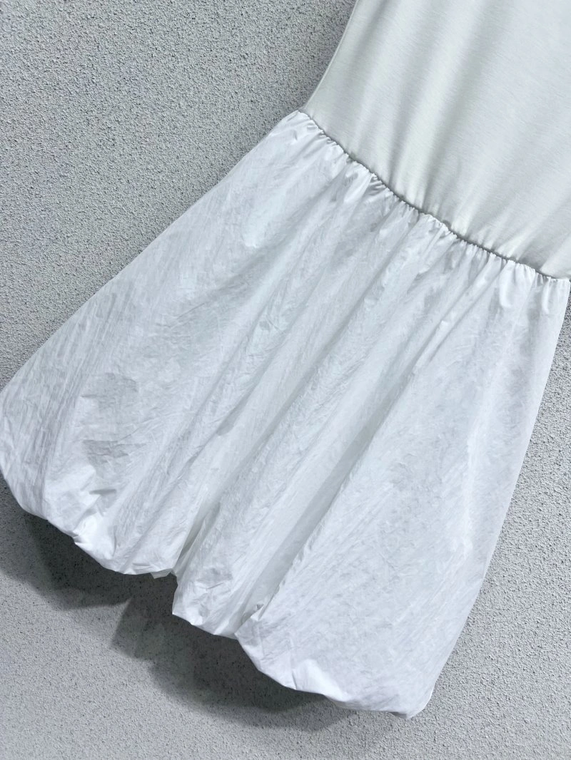 Low-cost Alo Dress