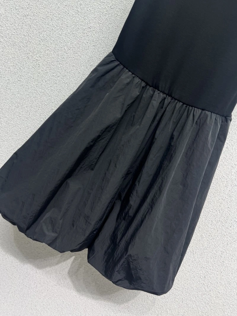 Low-cost Alo Dress