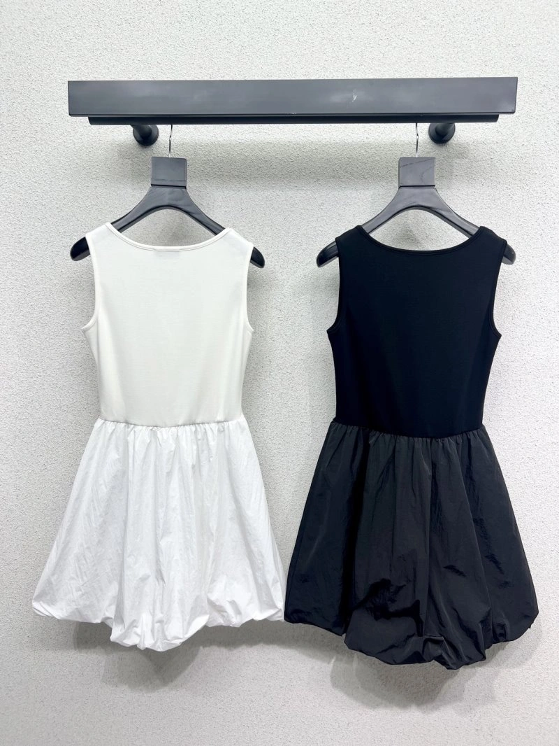 Low-cost Alo Dress