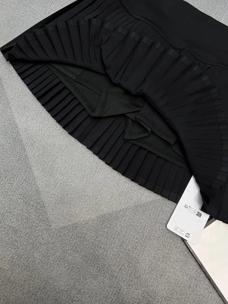 Brand-authenticated Alo Dress