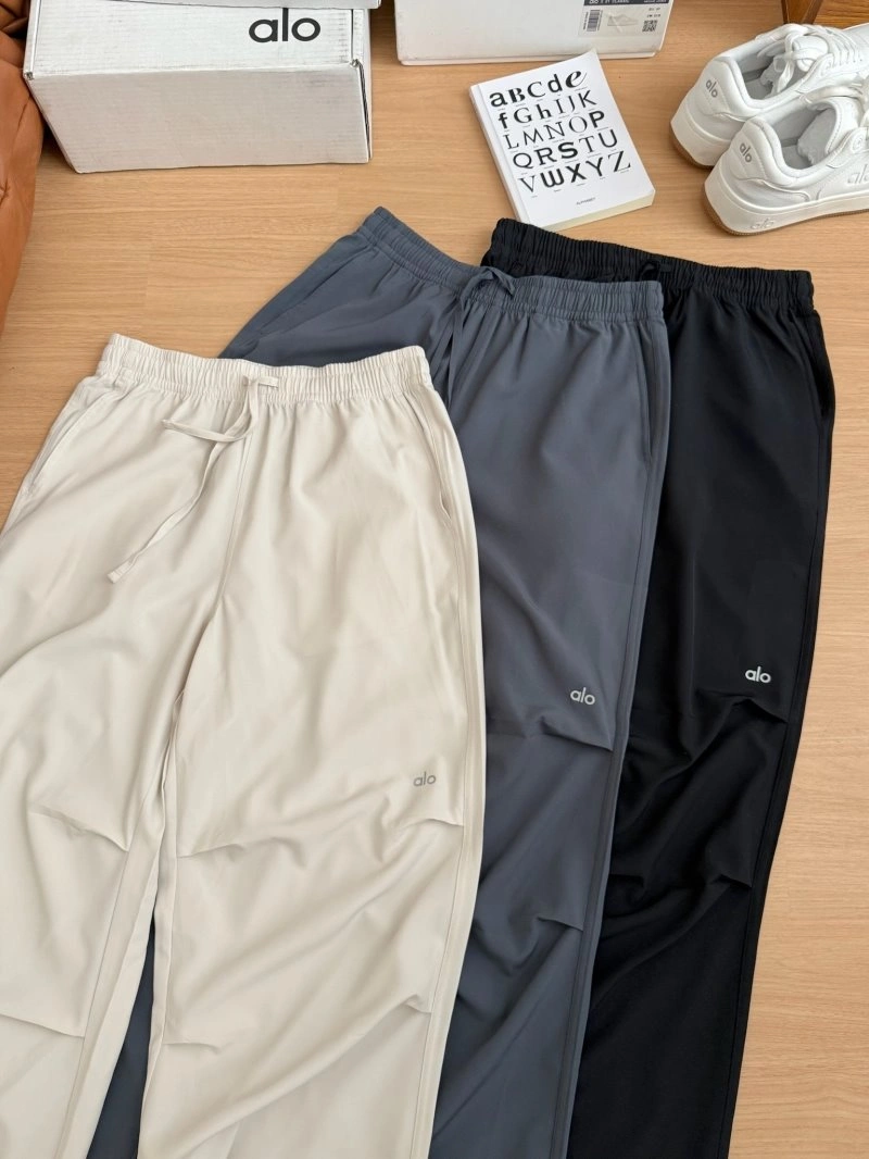 Official Alo Long Pants