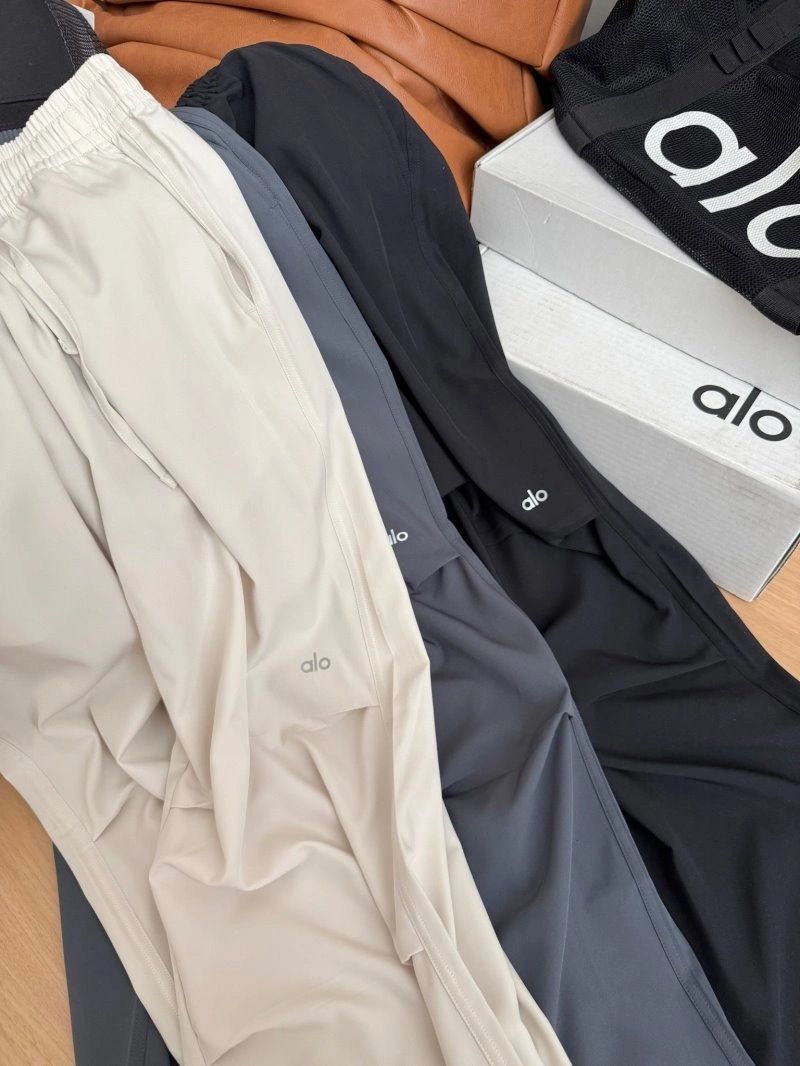 Official Alo Long Pants