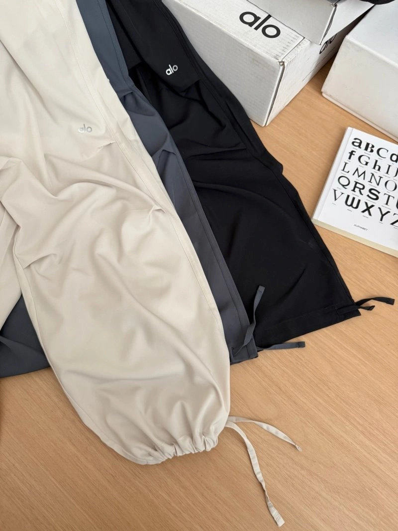 Official Alo Long Pants