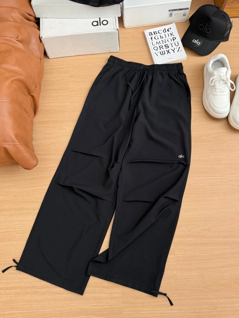 Official Alo Long Pants