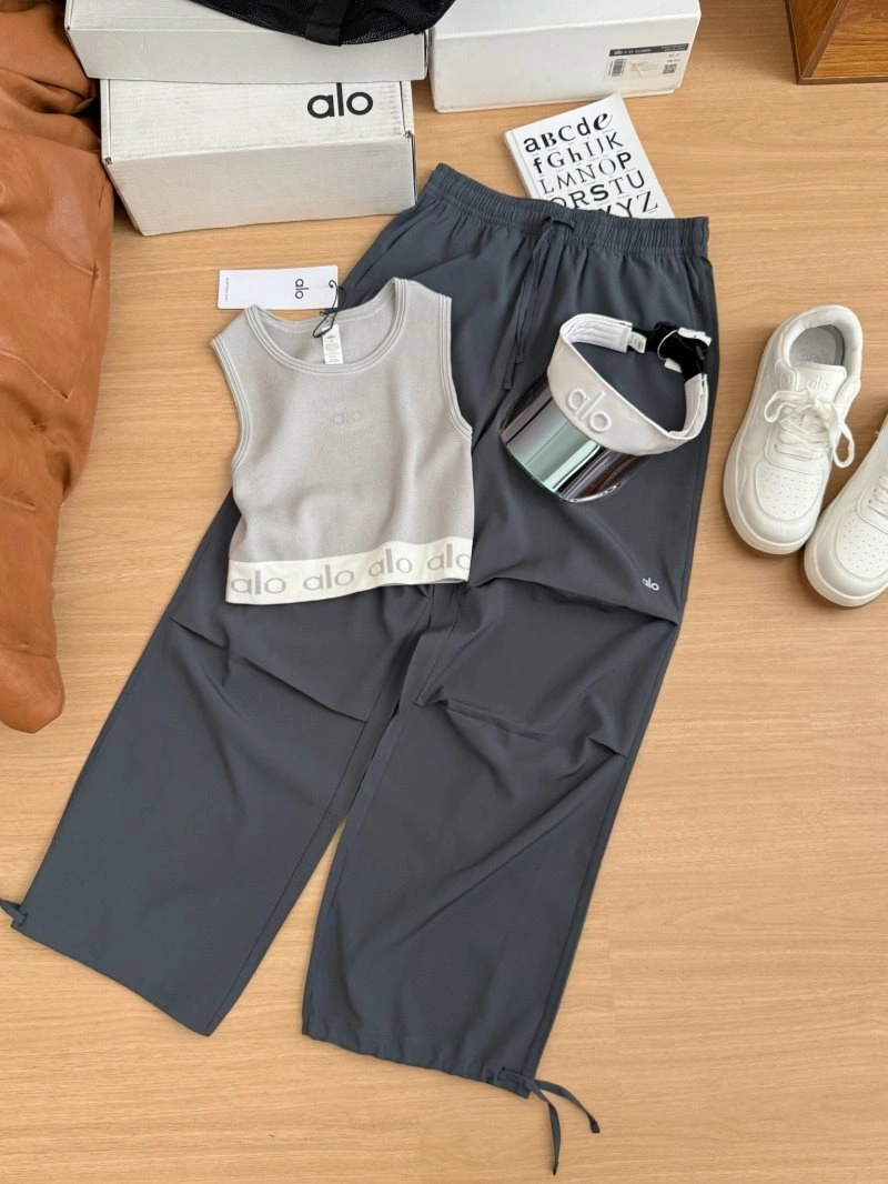 Official Alo Long Pants