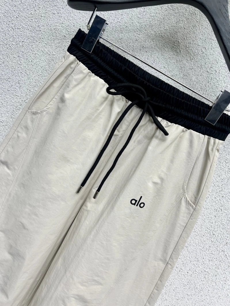 Official Alo Long Pants