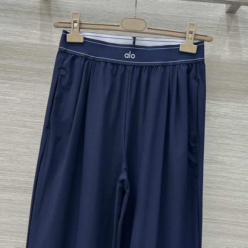 Top match Alo Long Pants