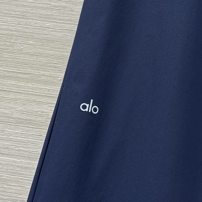 Top match Alo Long Pants