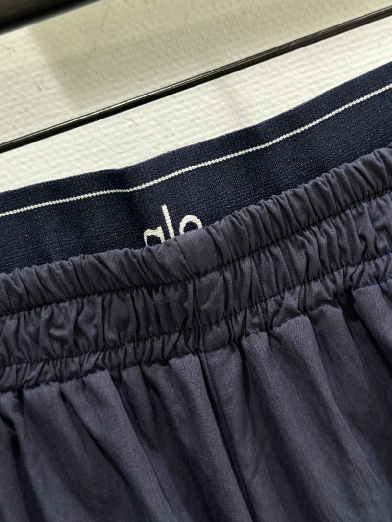 Official Alo Long Pants