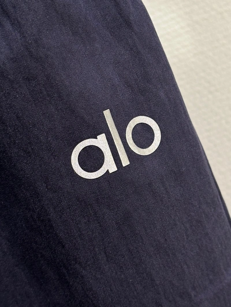 Official Alo Long Pants