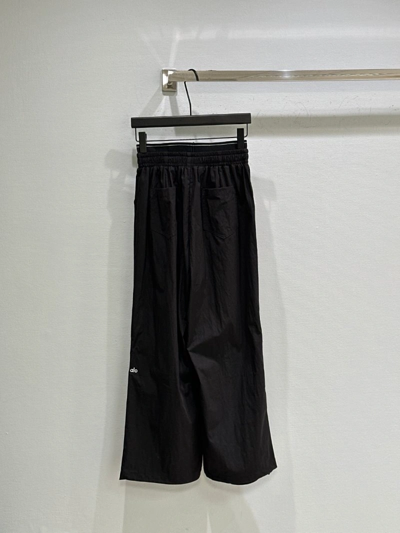 Official Alo Long Pants