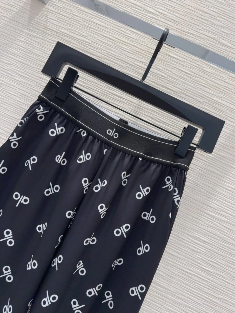 Original Alo Long Pants