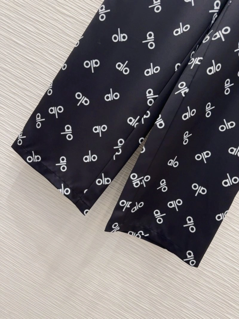Original Alo Long Pants