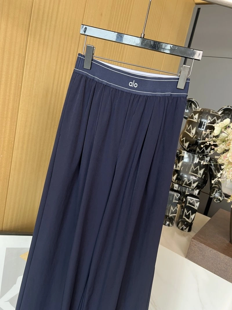 Official Alo Long Pants