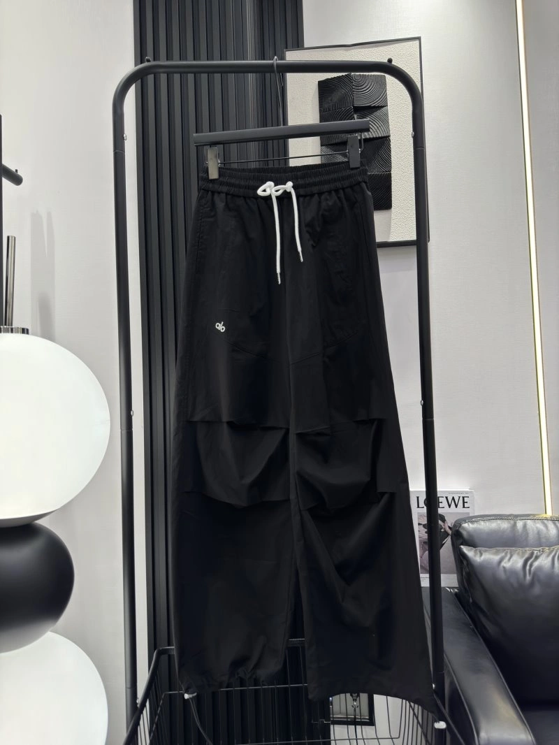 Brand-authenticated Alo Long Pants