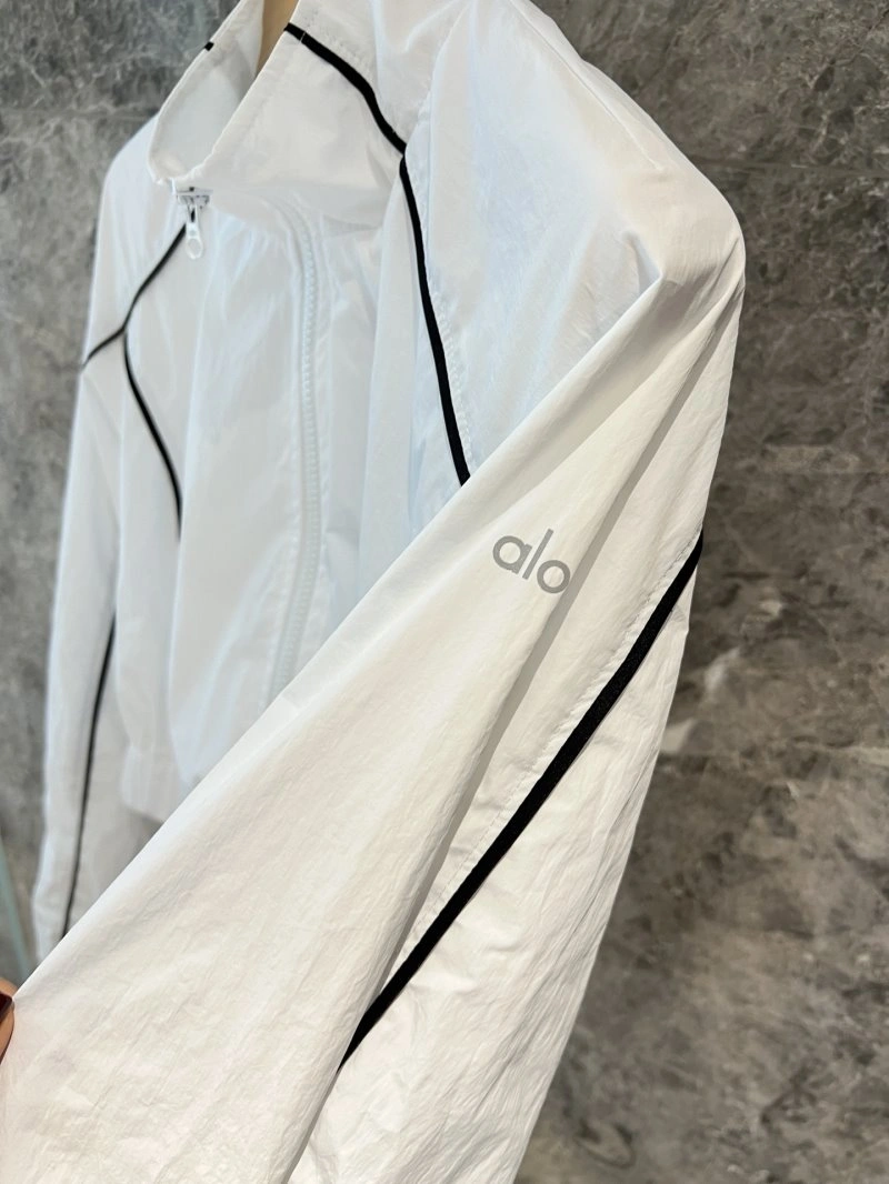 Precise copy Alo Outwear