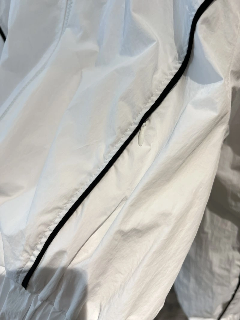 Precise copy Alo Outwear