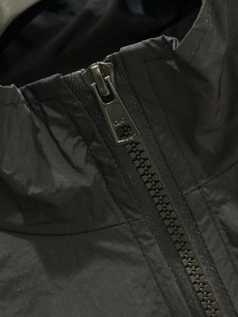 Cut-rate Alo Outwear