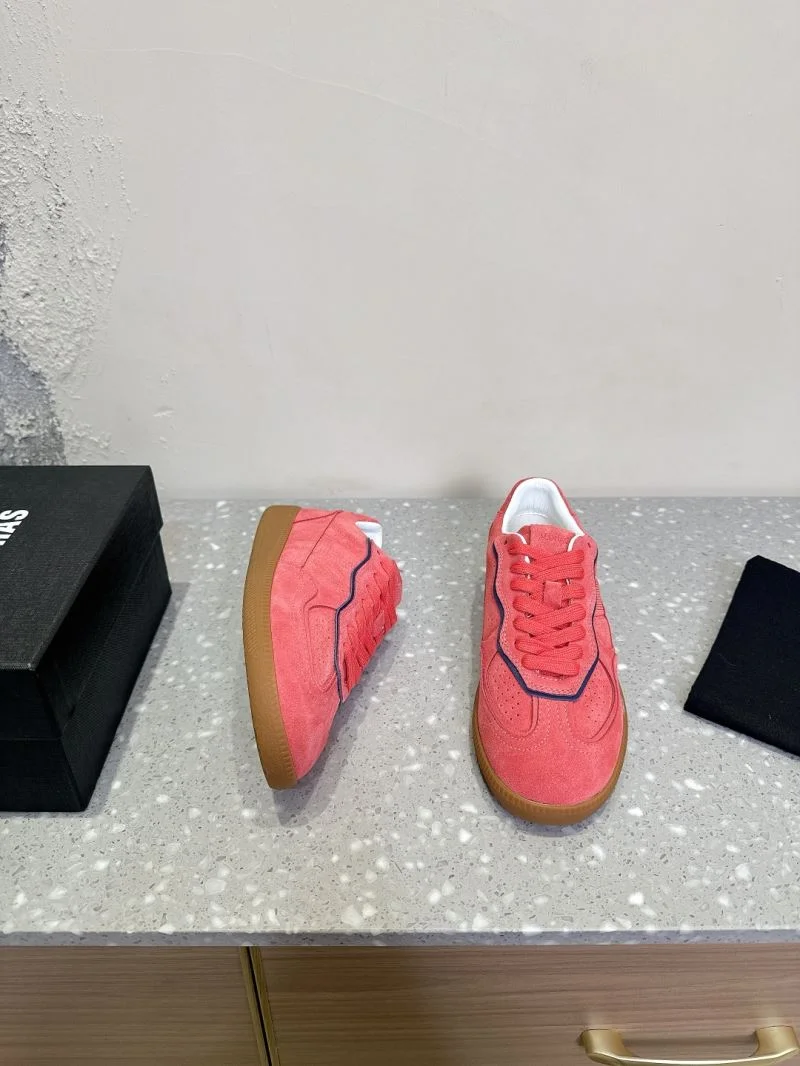 Top mirror Alo Shoes