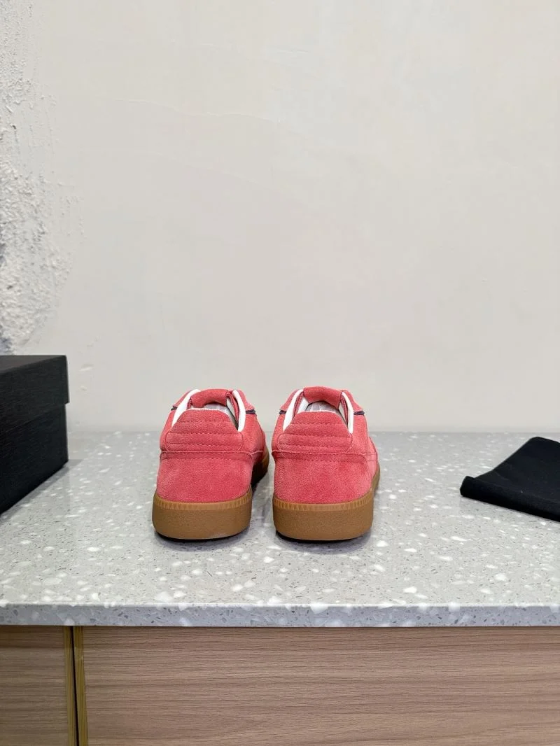 Top mirror Alo Shoes