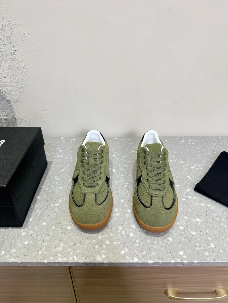 Alo Shoes