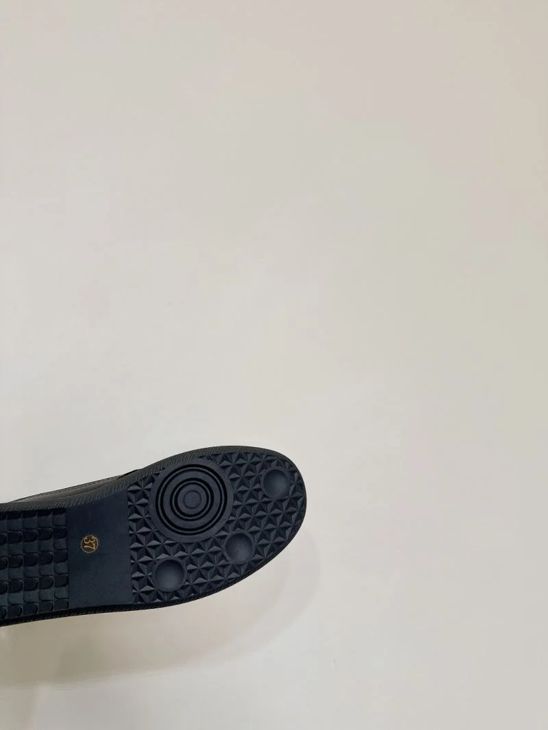 Low-cost Alo Shoes