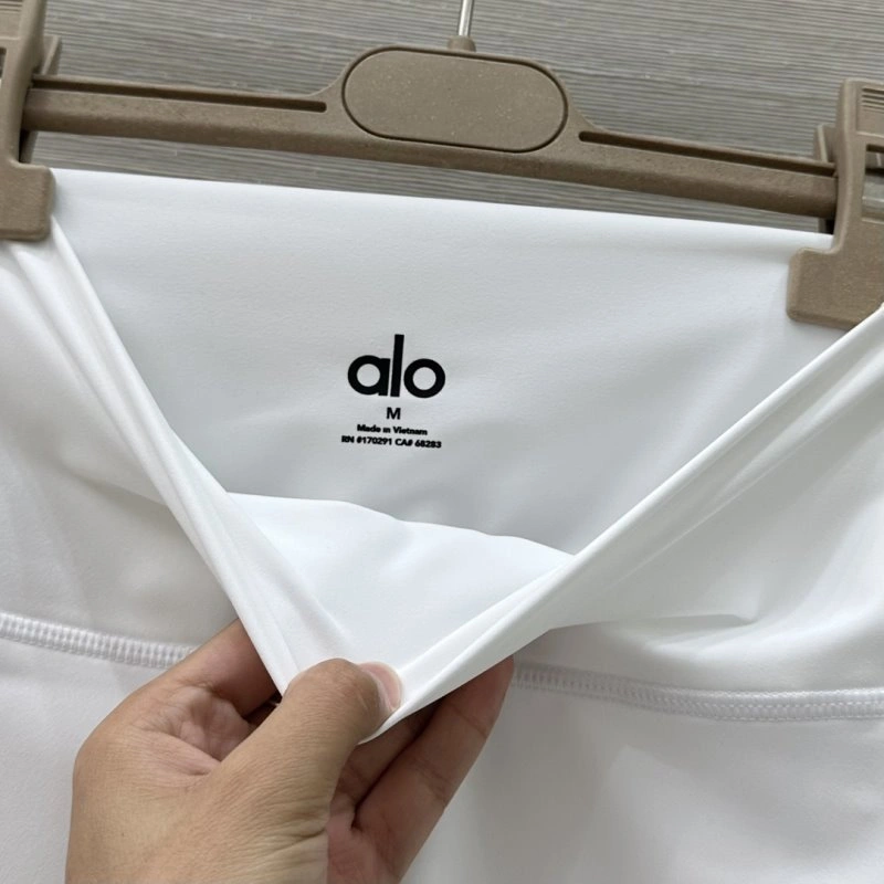 Indistinguishable Alo Short Pants