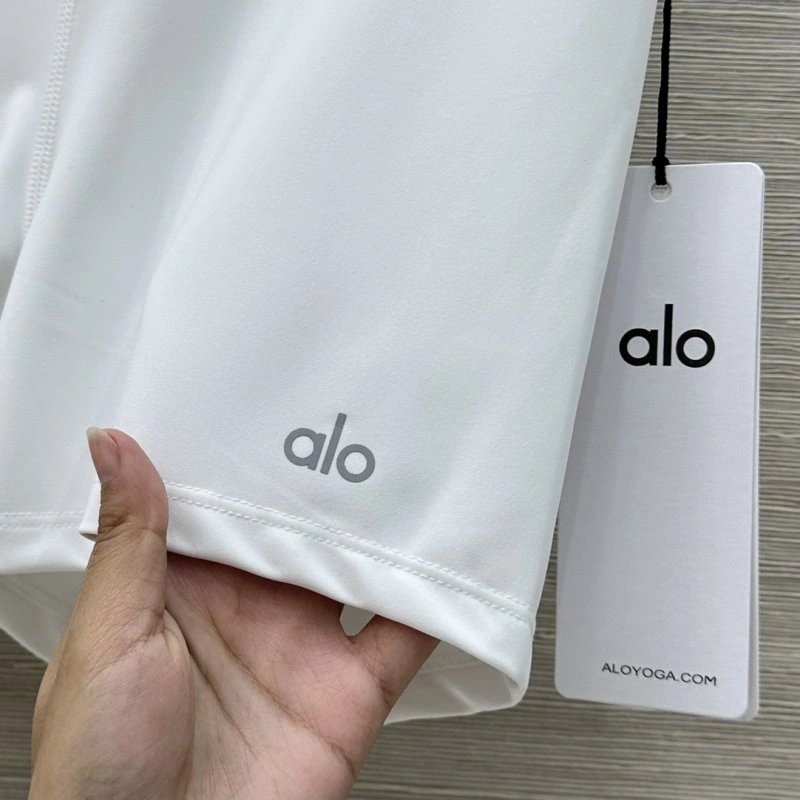 Indistinguishable Alo Short Pants