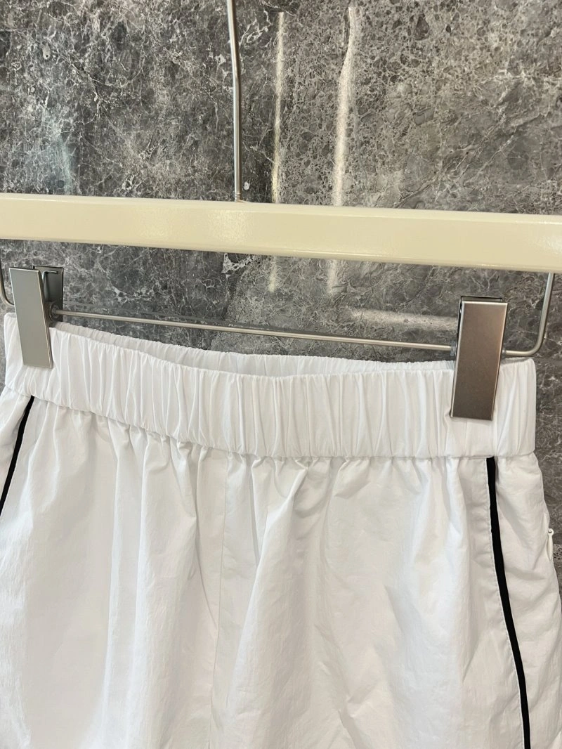 Brand-authenticated Alo Short Pants