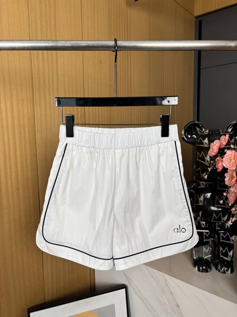Alo Short Pants