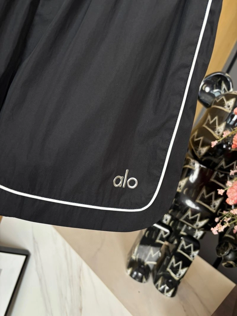 Budget-friendly Alo Short Pants