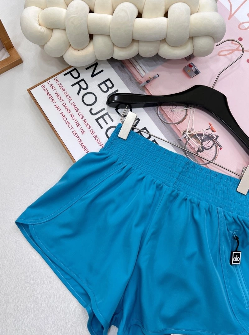 Brand-authenticated Alo Short Pants