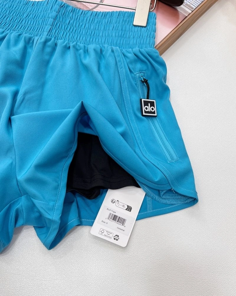 Brand-authenticated Alo Short Pants