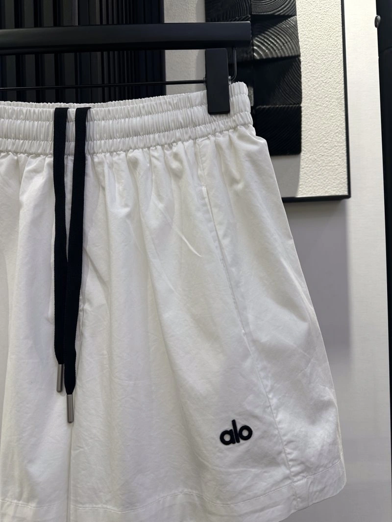 Real Alo Short Pants