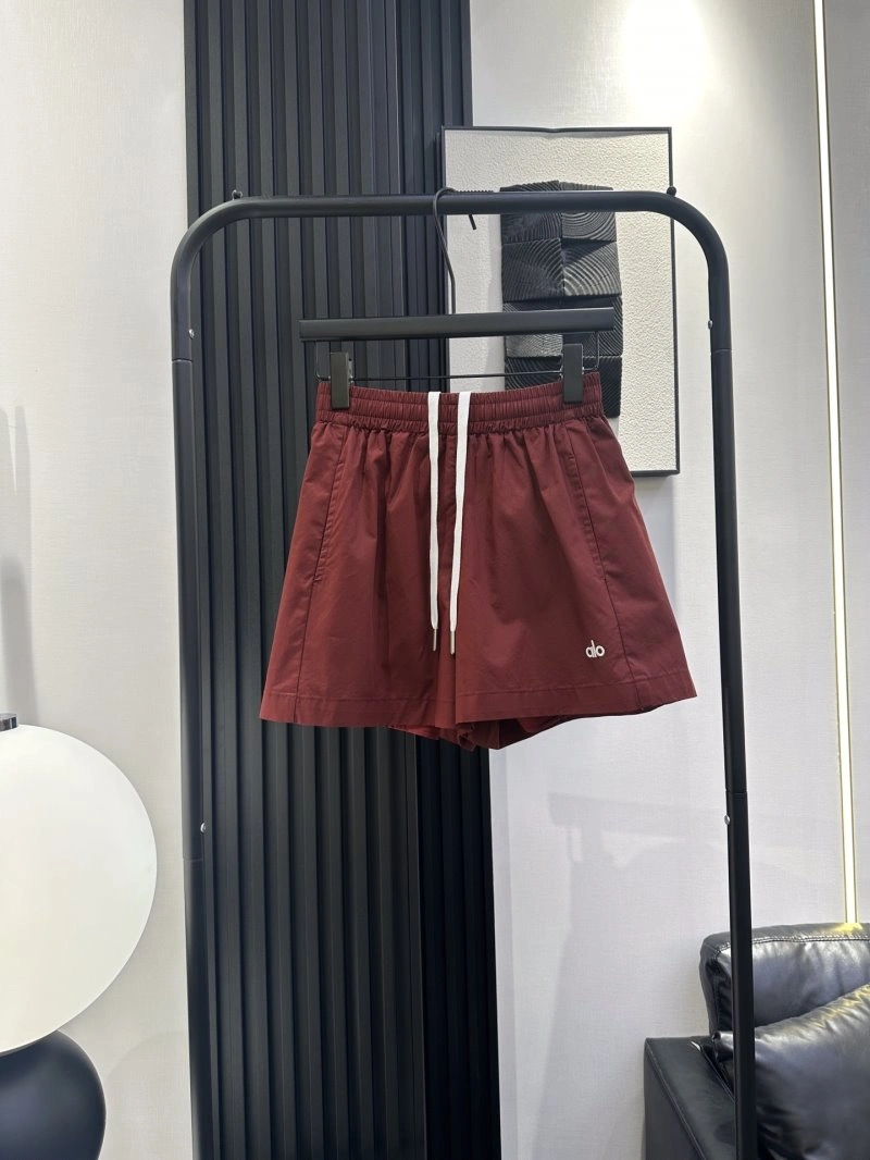 Real Alo Short Pants
