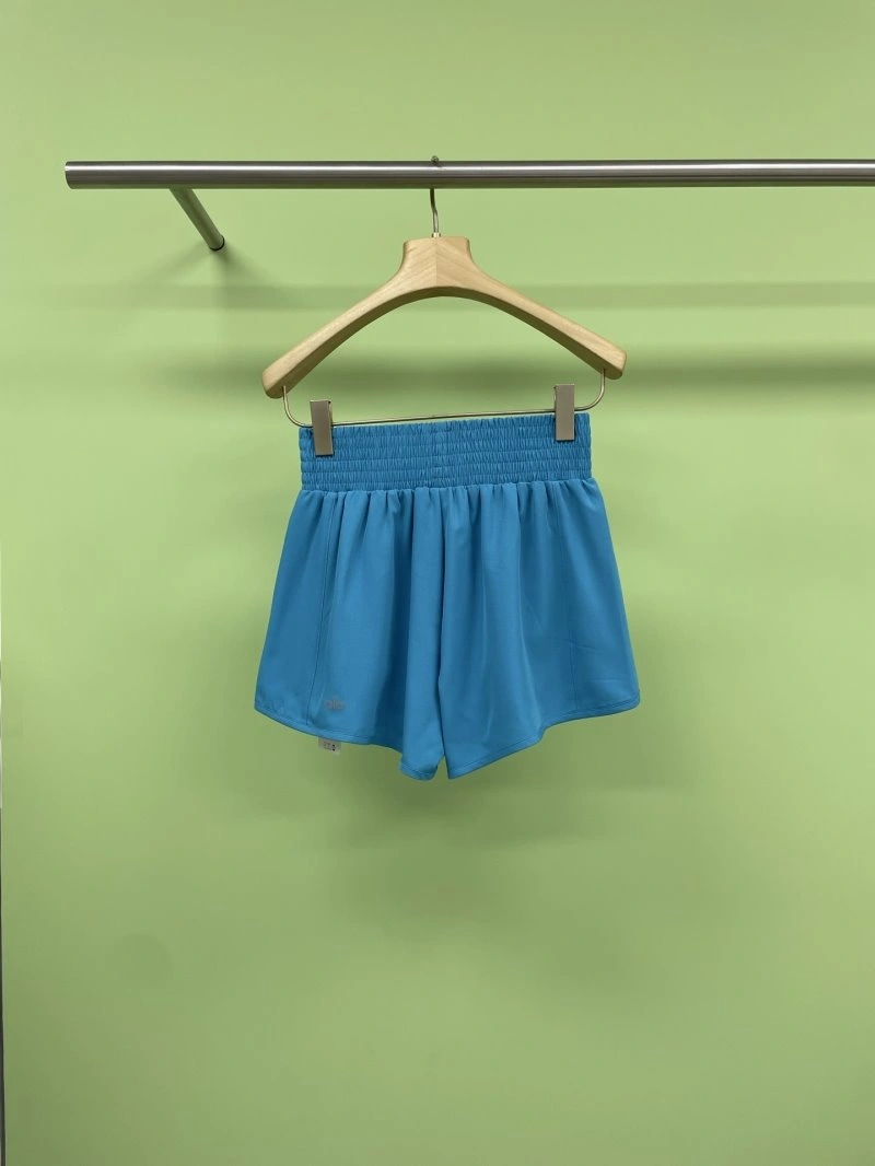 Official Alo Short Pants