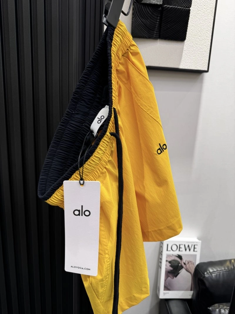 Exact replica Alo Short Pants