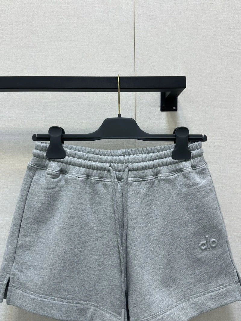 Legit Alo Short Pants