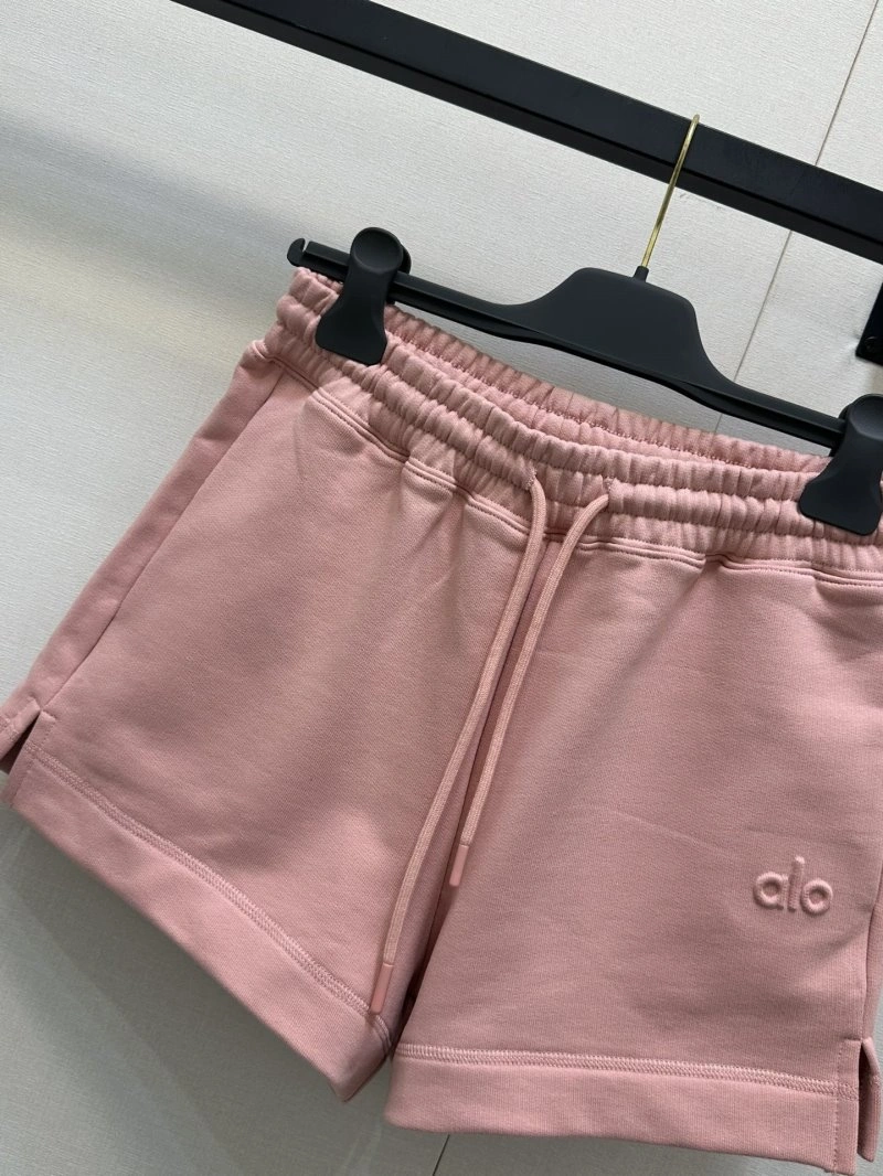 Legit Alo Short Pants