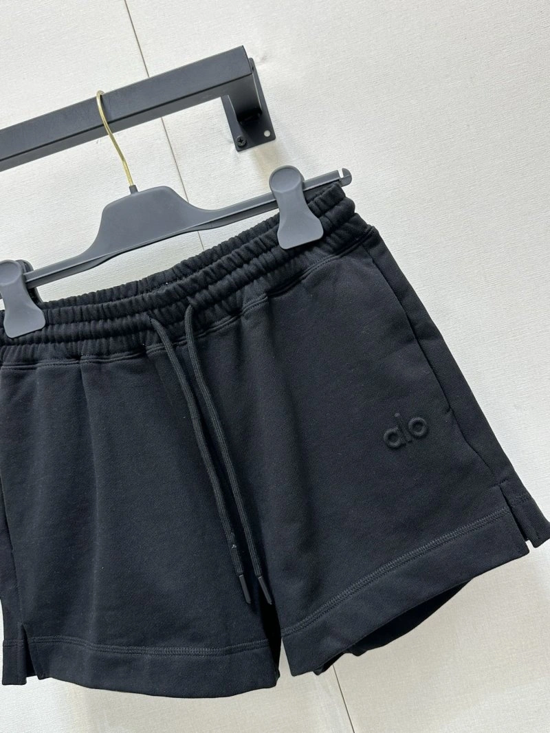 Original Alo Short Pants